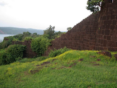 Gopalgad Fort - Konkankatta.in