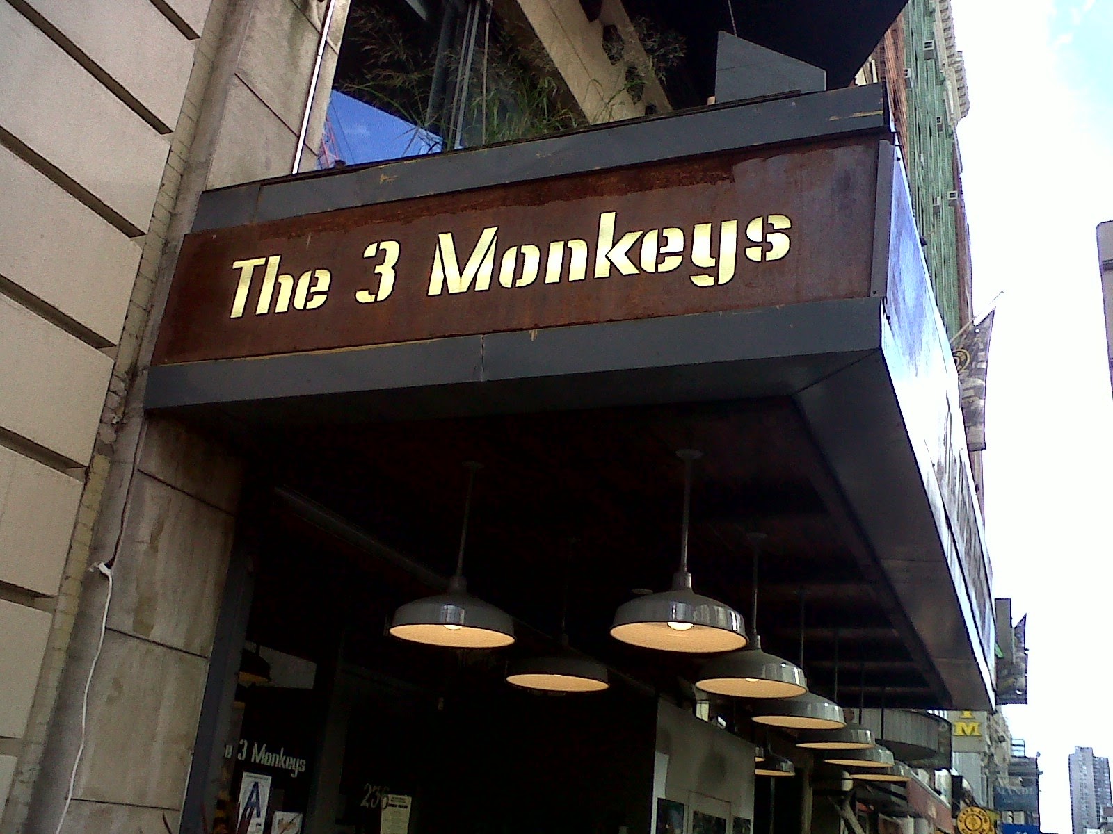 365 Days Of Beer: The Three Monkeys Manhattan Pub Flight