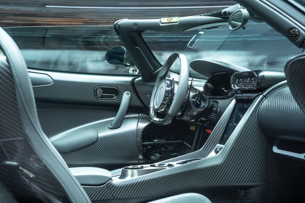 カーボン剥き出しの「ケーニグセグ・レゲーラKNC」をジュネーブモーターショーにて披露。 - Idea Web Tools | 自動車と ...