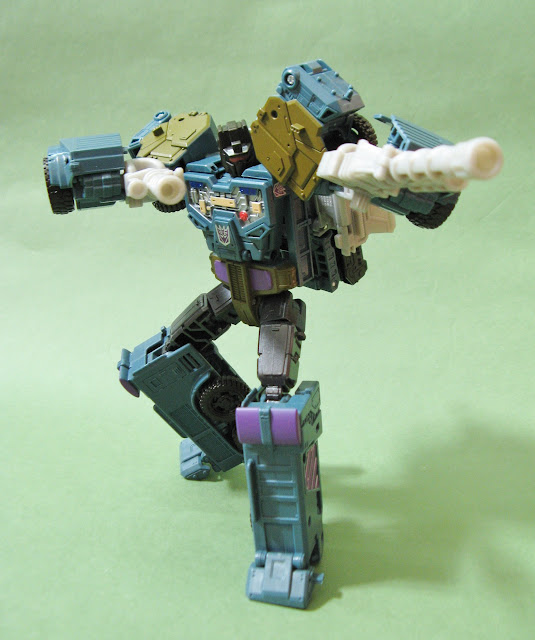 Transformers Generations Combiner Wars Voyager class ONSLAUGHT(IDW)變形金剛 ...