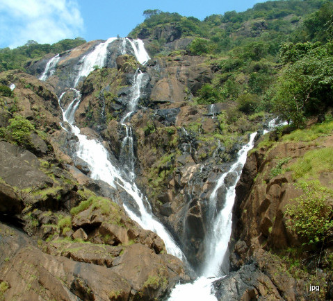 Daily Special Tour To Dudhsagar Falls | TRAVEL AT A GLANCE IN INDIA