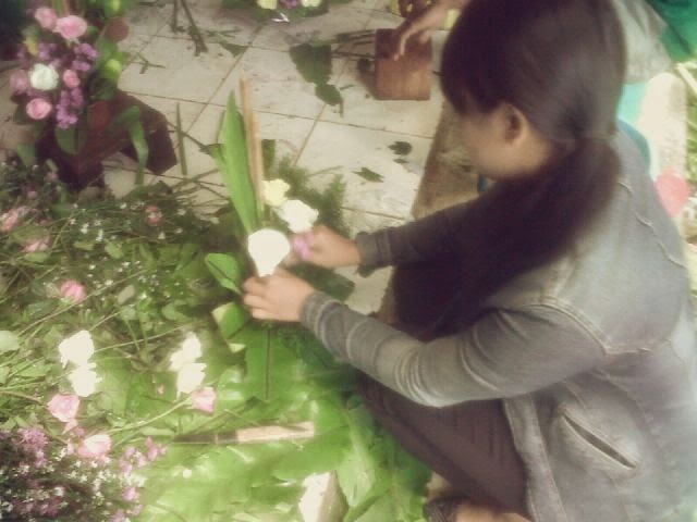 FLORIST: cara merangkai bunga