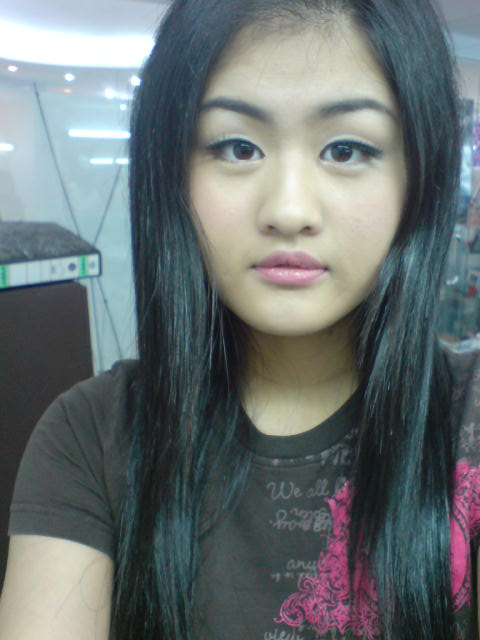 Kelly Ooi Make-Up Artist: My Port Folio