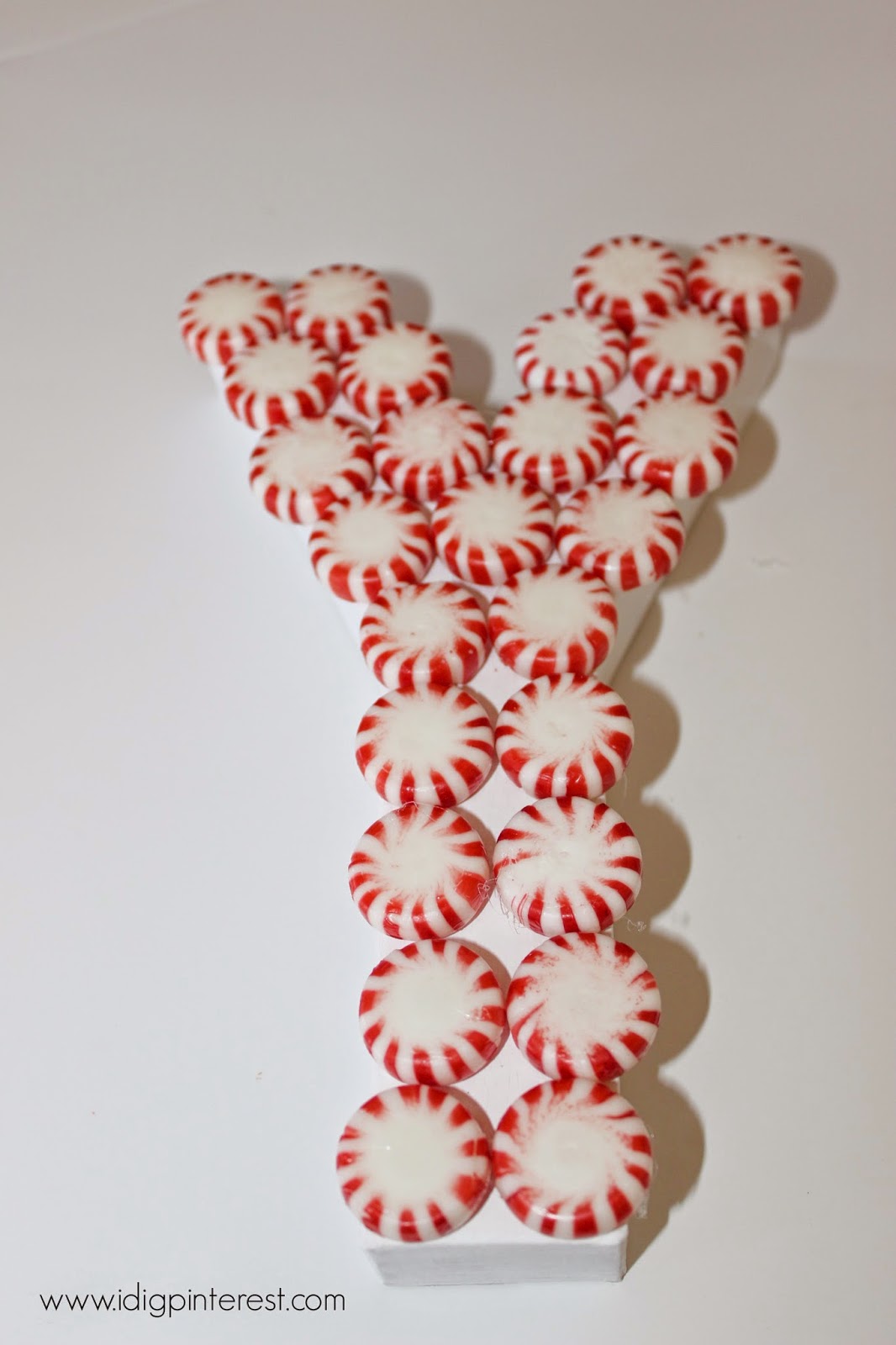 DIY Peppermint JOY Letters Christmas Craft - I Dig Pinterest