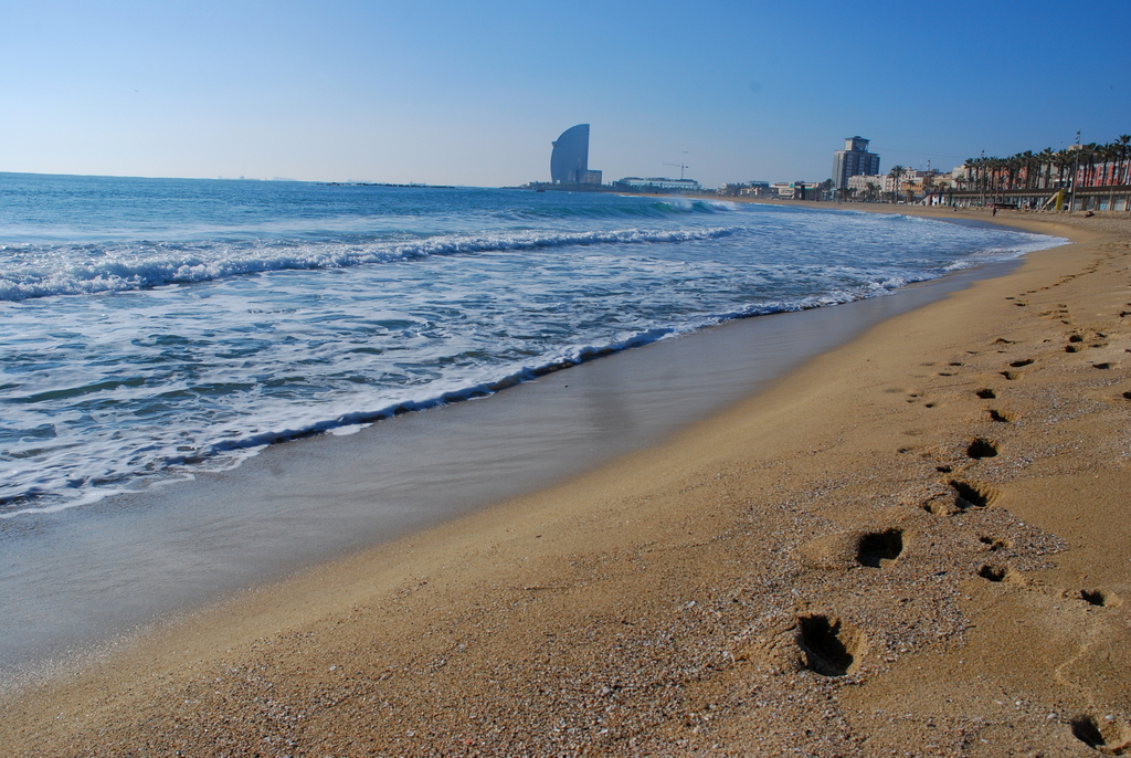 Like nomads, but with more stuff: Barcelona: Beach and La Rambla