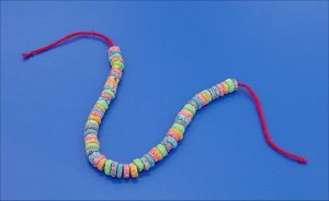 Momderful Life: Thursday's Thing to Do: Cereal Necklace