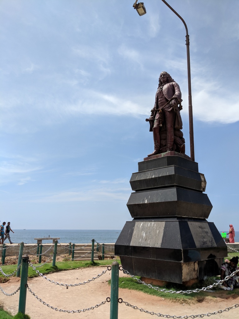 Pondicherry Tourism: Dupleix Statue, Puducherry