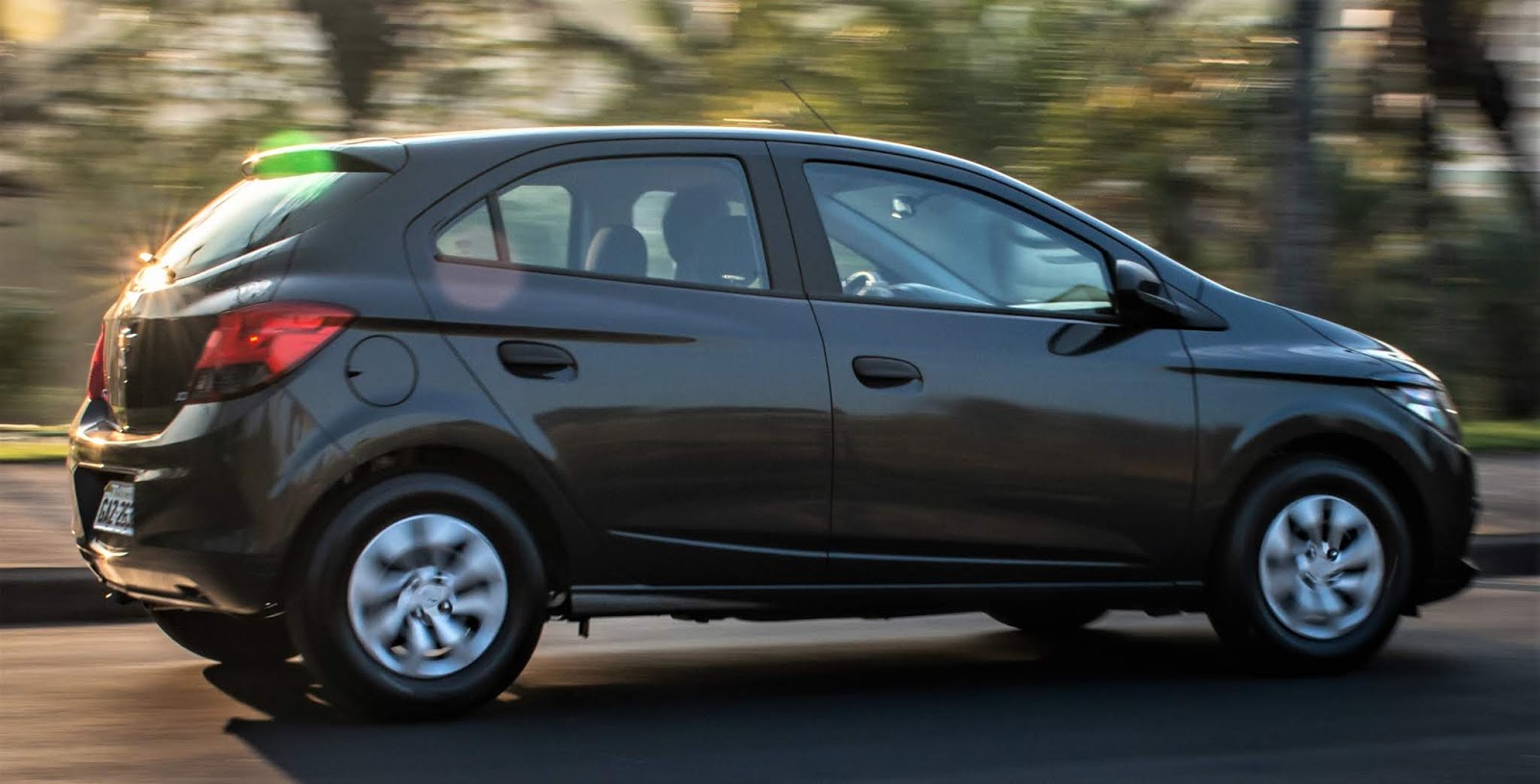 Chevrolet Onix Joy chega à linha 2019 com novidades