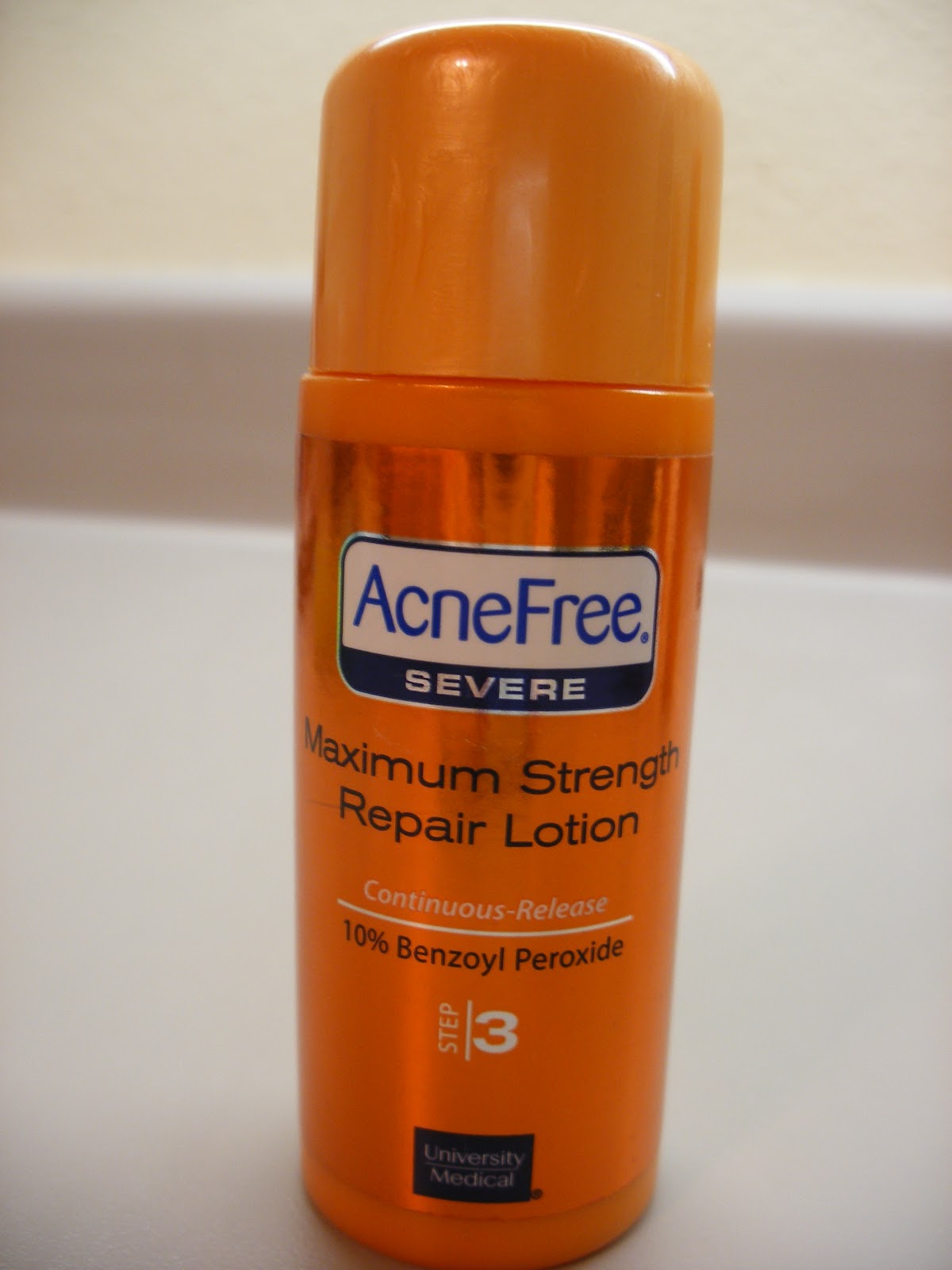 Pretties and Pearls: Review: AcneFree Severe