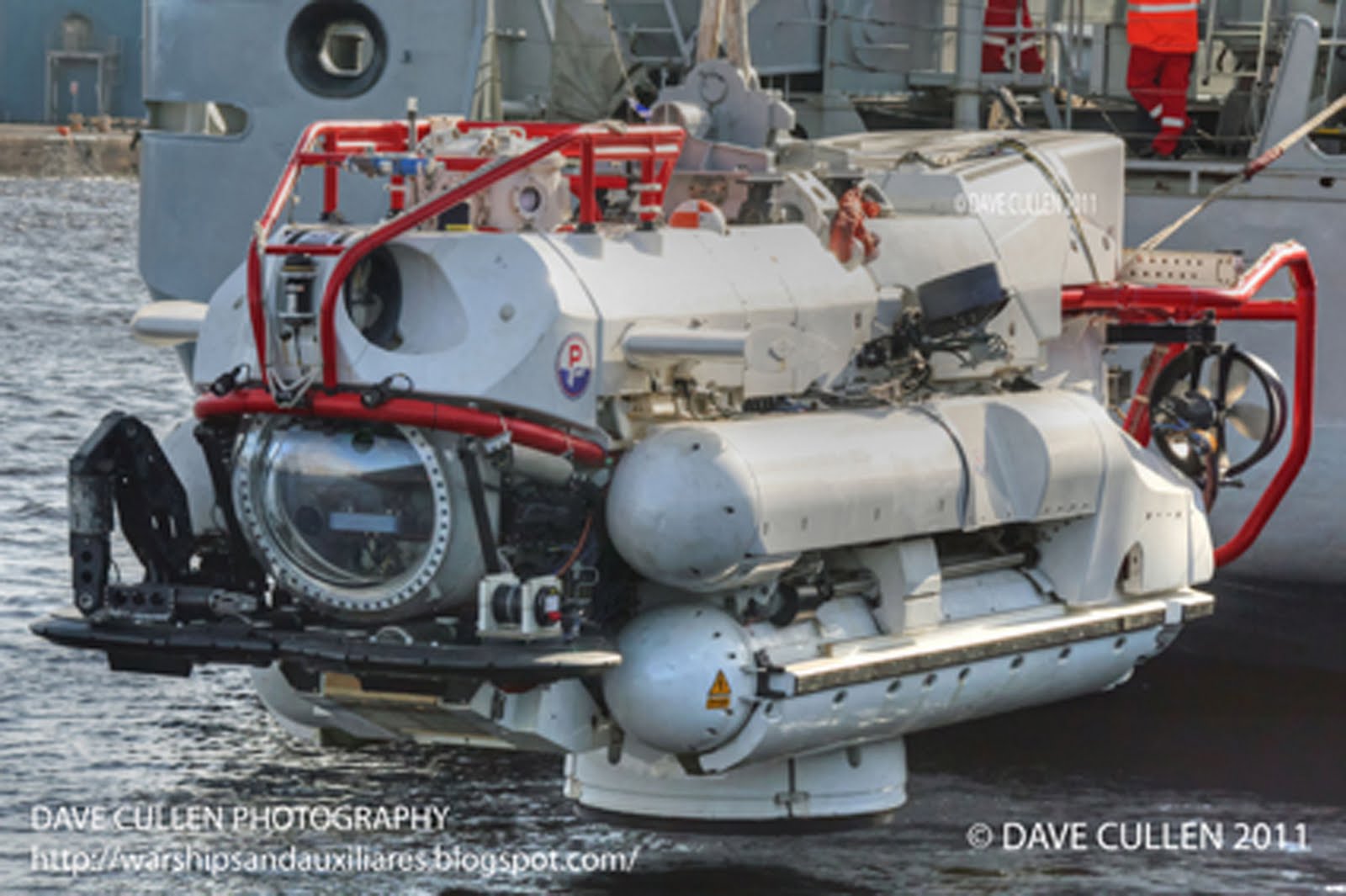 Warships and Auxiliaries: NATO Submarine Rescue System Submarine Rescue ...