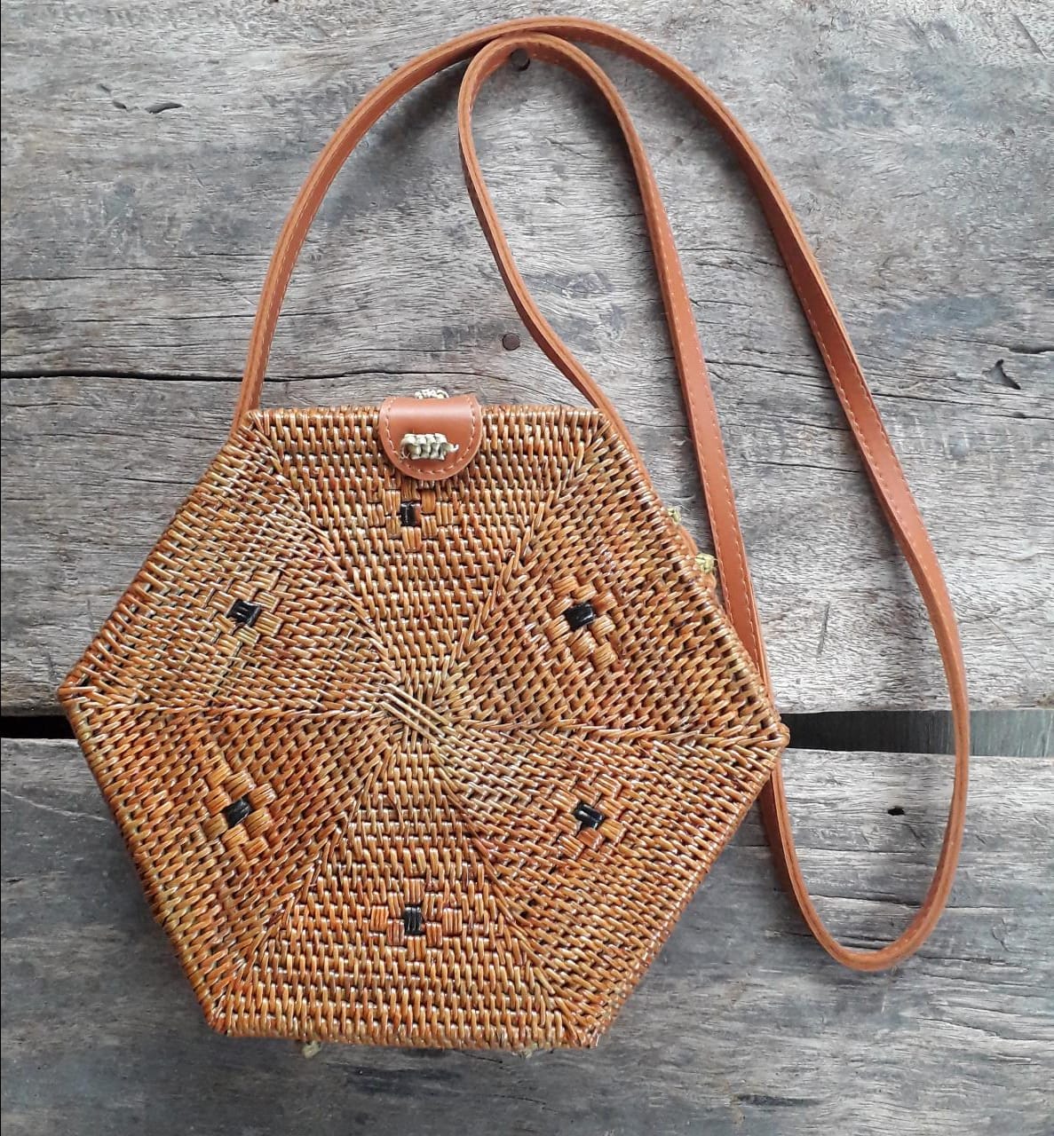 Tas Rotan Hexagon