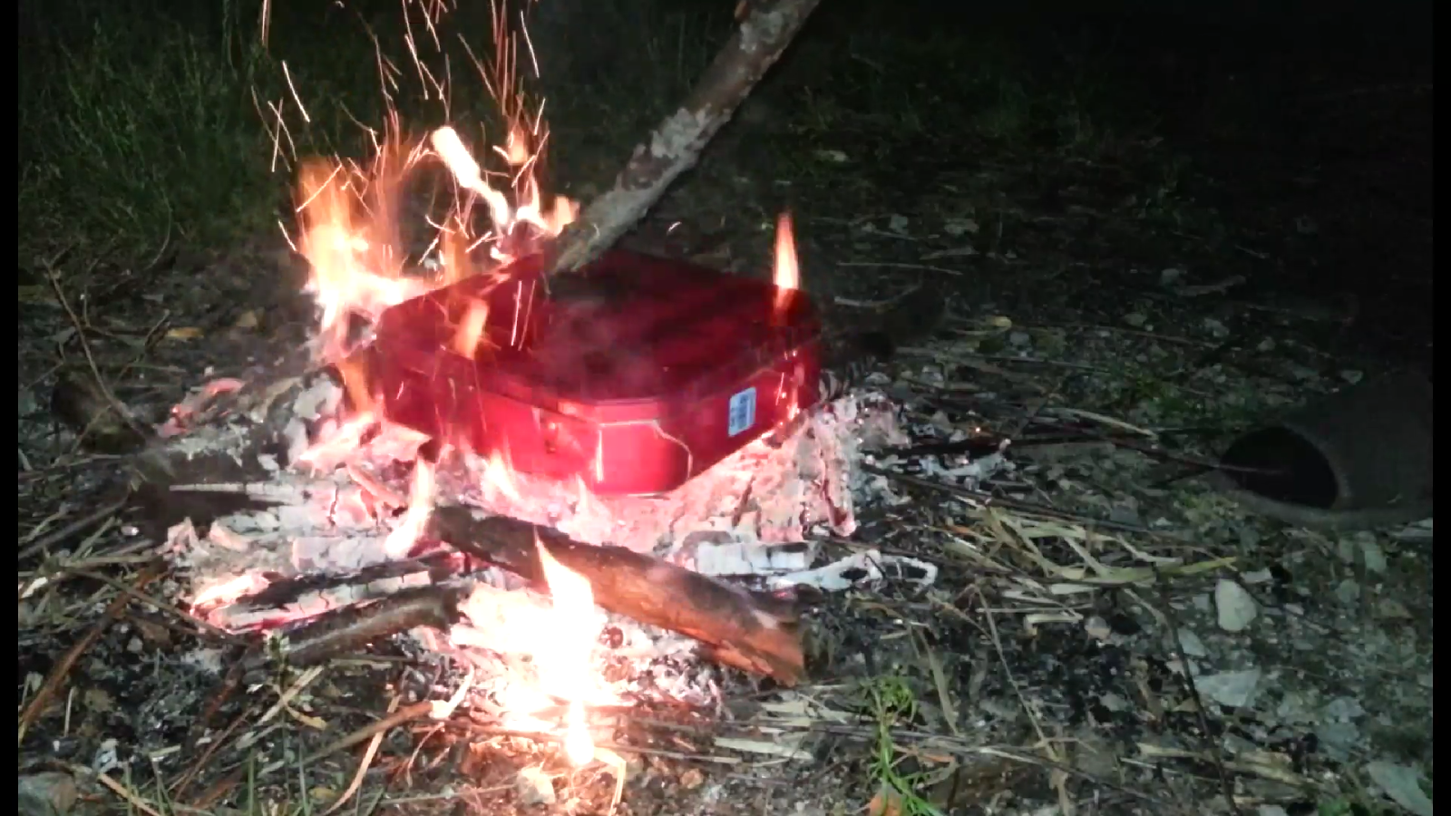 The 7 P's Blog: Making Char From Natural Materials and Flint/Steel Fire ...