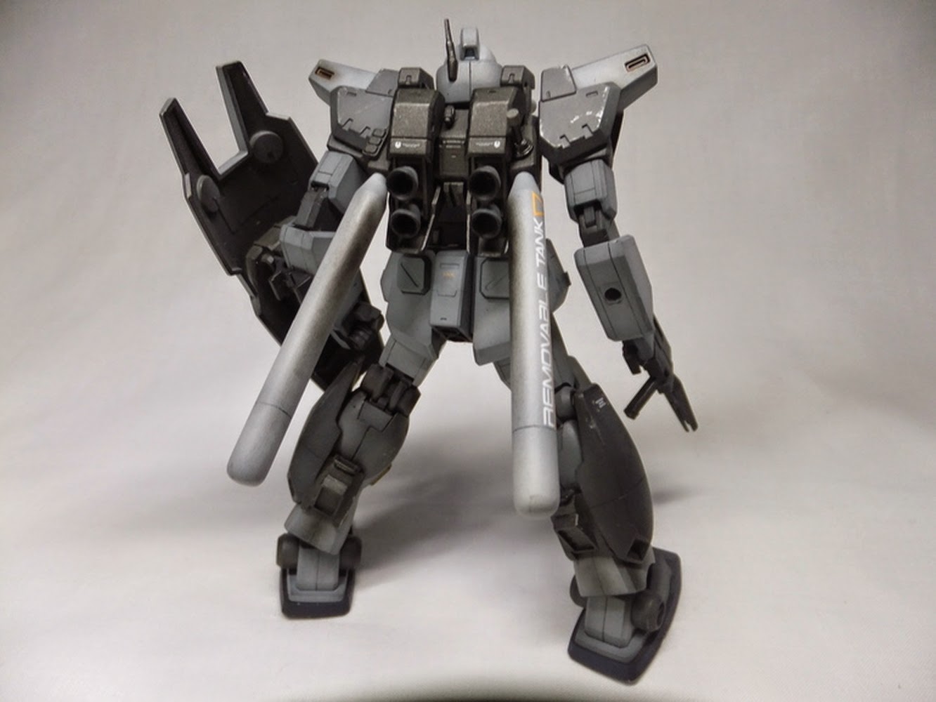 Custom Build: HGUC 1/144 GM Custom "High Mobility Type"
