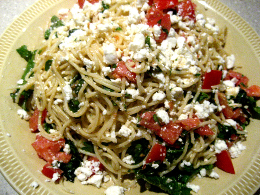jelly, peaches and ice-cream: Spaghetti with rocket, feta and tomatoes