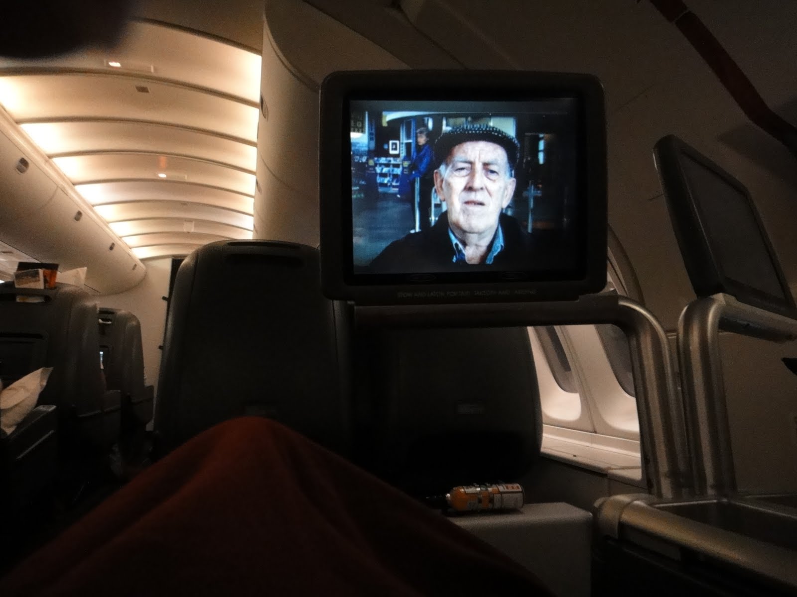 The Royal Tour Part 11 - Qantas Business Bangkok to Sydney QF2 (Boeing ...