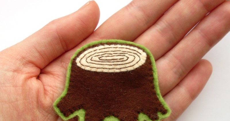 Bugs and Fishes by Lupin: Felt Tree Stump Brooch Tutorial
