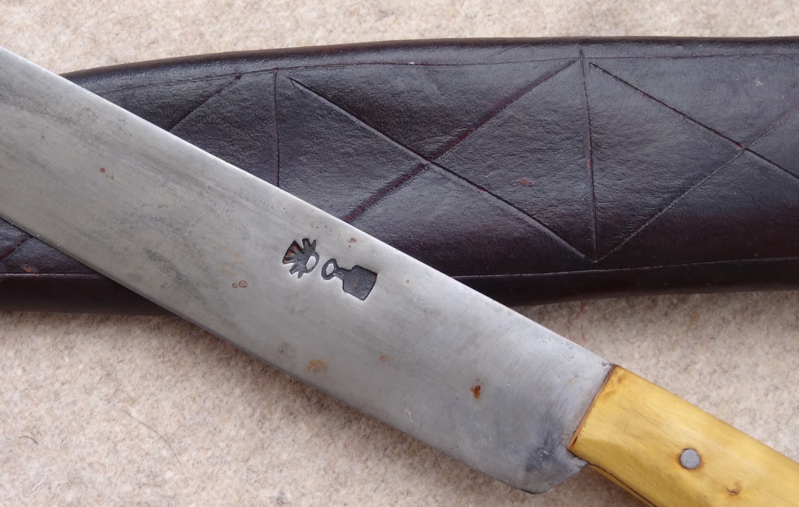 Contemporary Makers: Knife and Sheath by Ken Hamilton