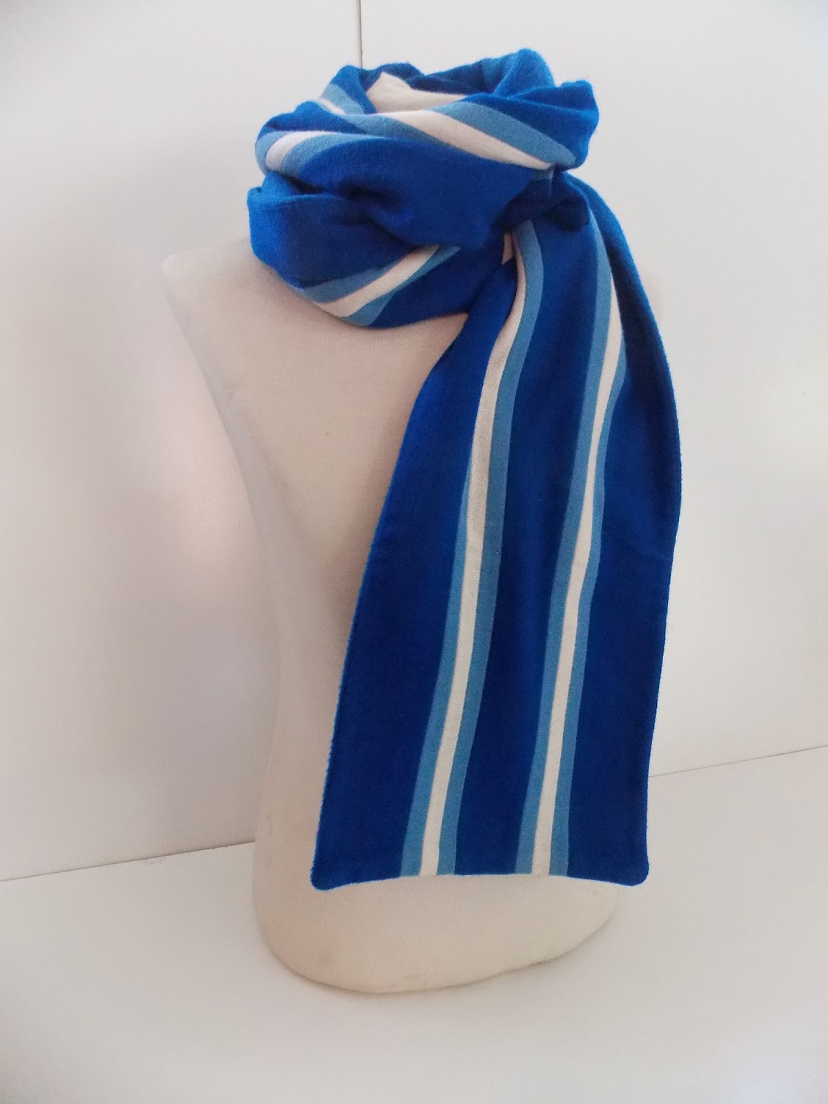 Gama Clothing Presents!: CAMBRIDGE UNIVERSITY SCARF - SECOND HAND