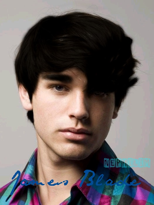 Cinco Grados: ficha de: James Blade