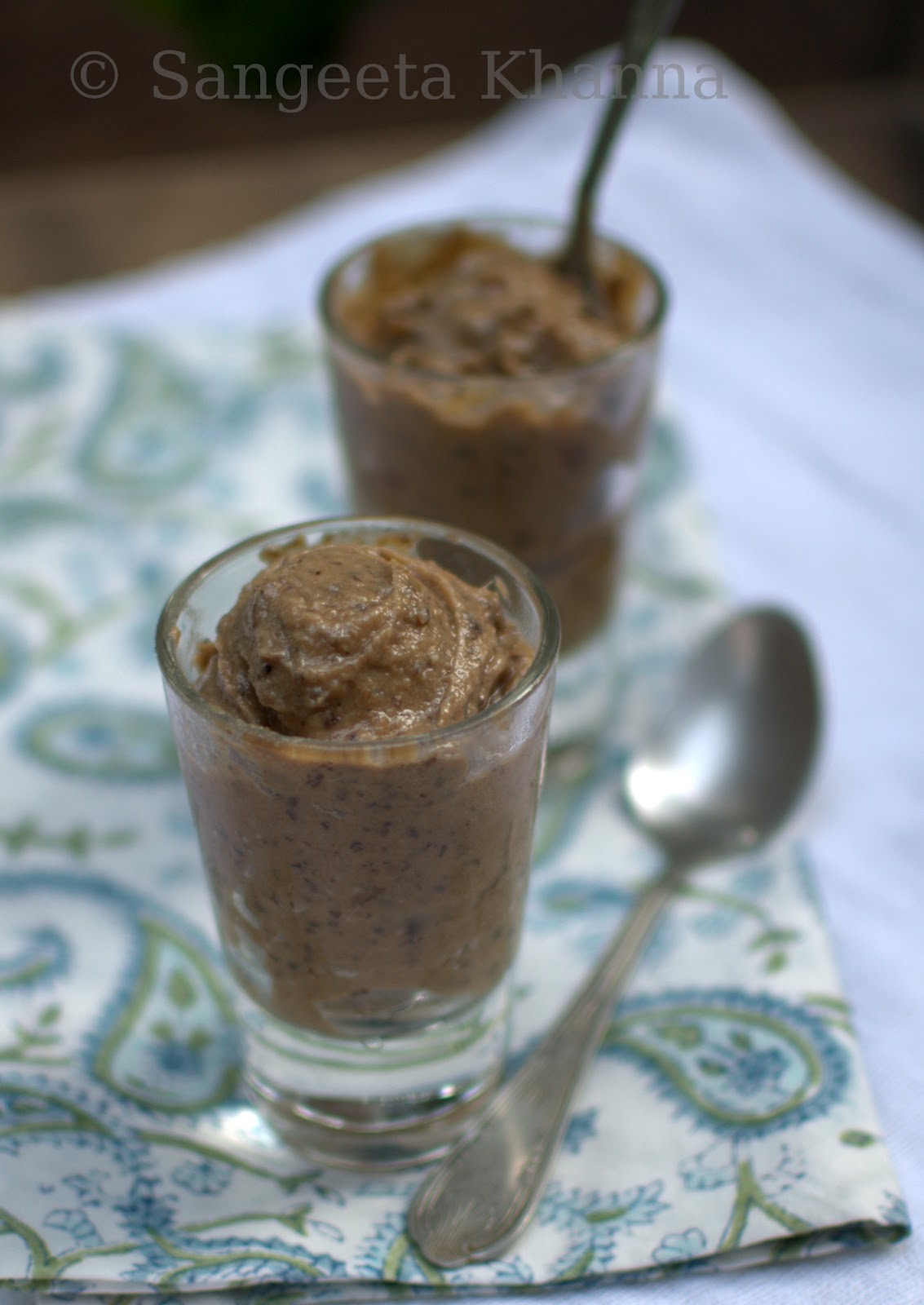 date and walnut gelato...or call it ice cream...