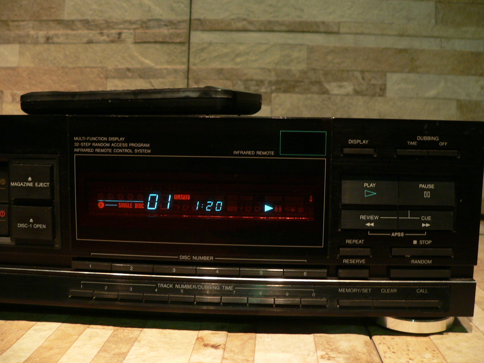 su-distribuidor audio hi-fi and hi-end: CD PLAYER SHARP DX-C6000 UN ...