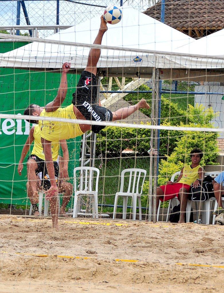 Os beneficios do futevôlei