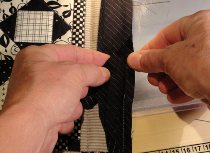 Needles 'n' Knowledge: Binding Tutorial: Attaching, Miter Corner Turn ...