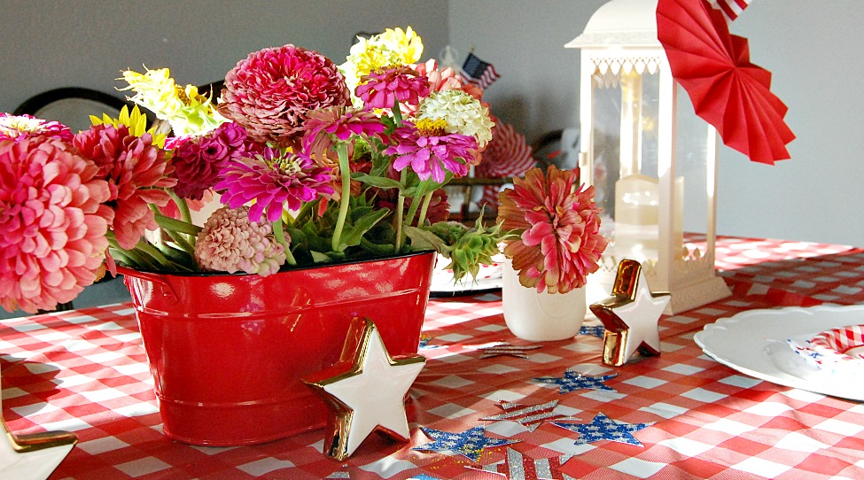 Creating A Simple Red, White & Blue Indoor Picnic - At Home with Jemma