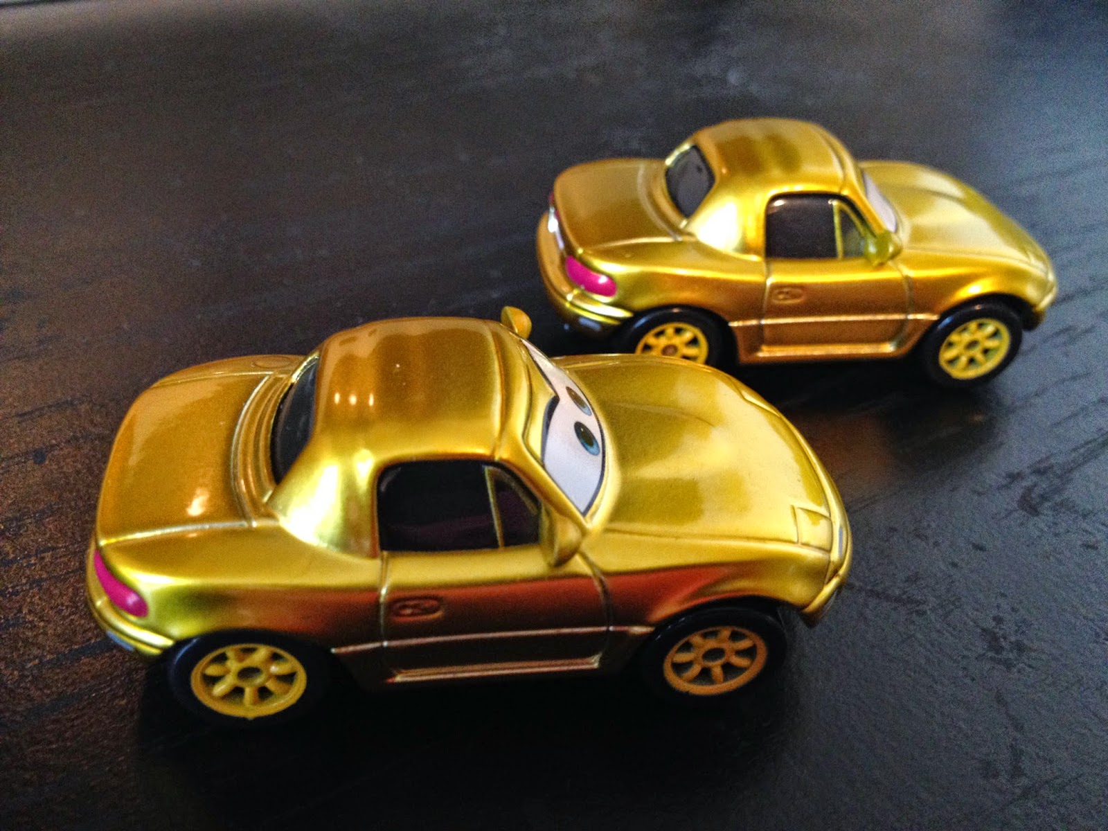 Dan the Pixar Fan: Cars: Gold Mia & Tia