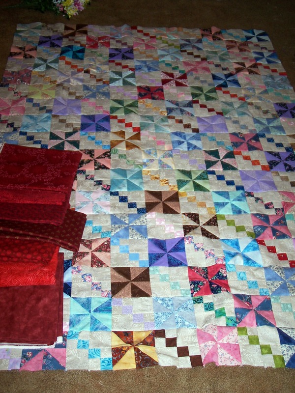Quilt Stitching: PINWHEELS & PATCHES READY FOR BORDERS