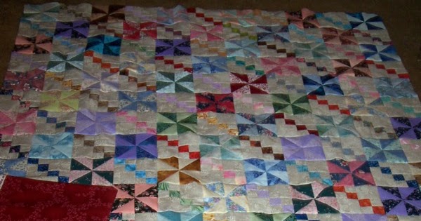 Quilt Stitching: PINWHEELS & PATCHES READY FOR BORDERS