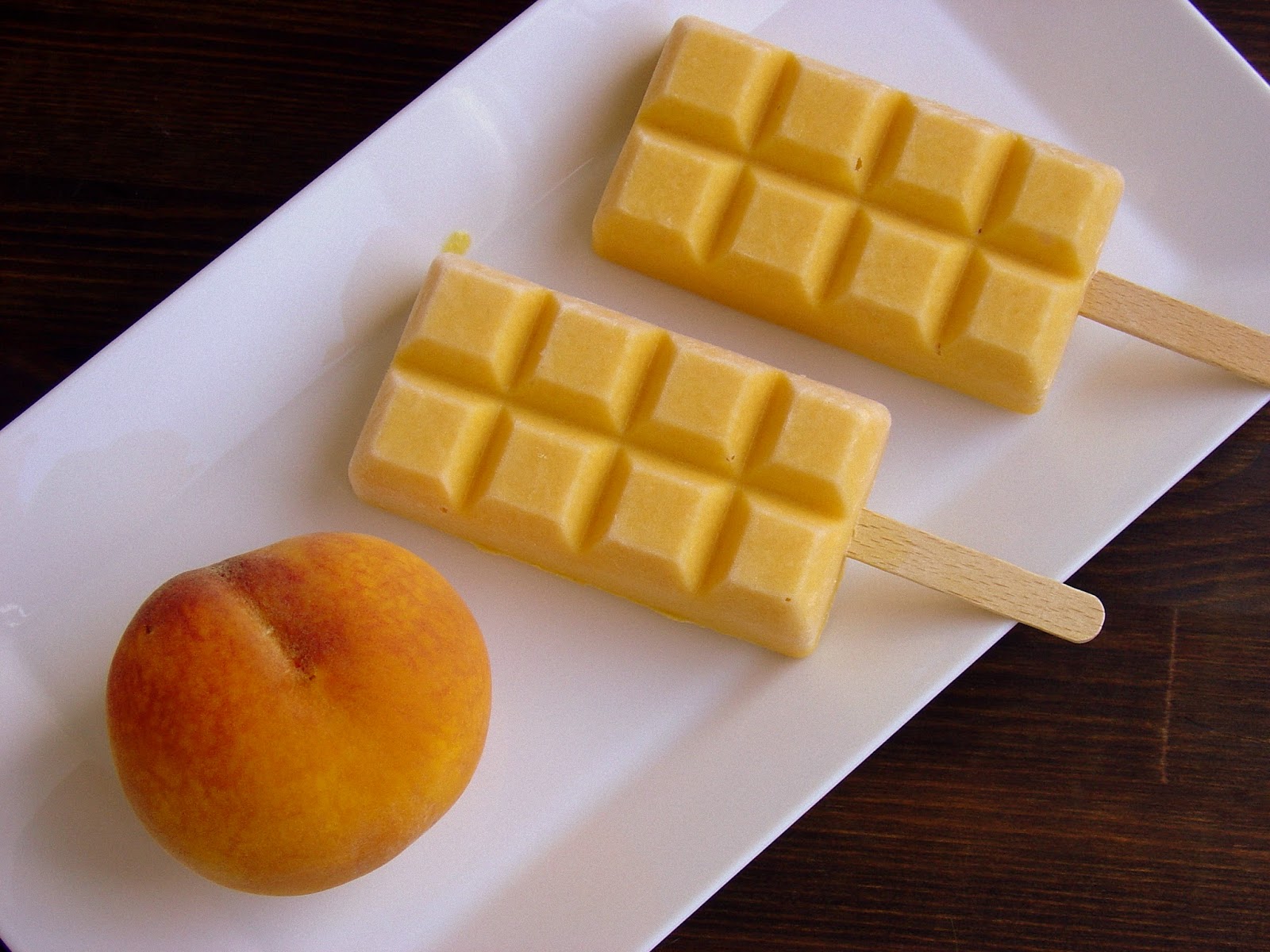 Ma Petite Boulangerie: Peaches and Cream Popsicles