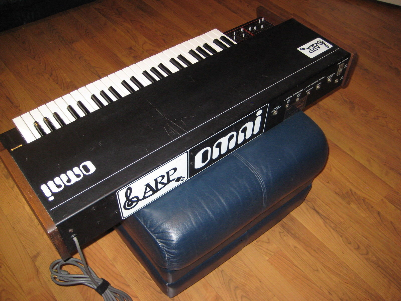 MATRIXSYNTH: Vintage ARP Omni String Synthesizer, Restored With New Sliders