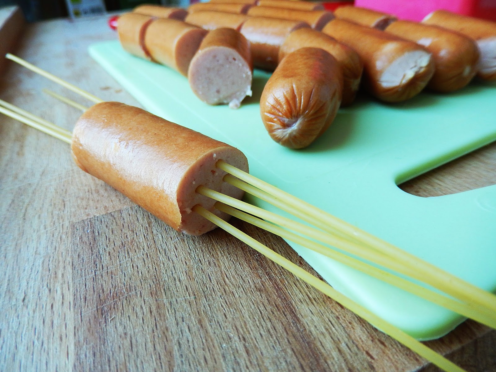 J'ai toujours aimé le jaune moutarde: Spaghettis aux knacks