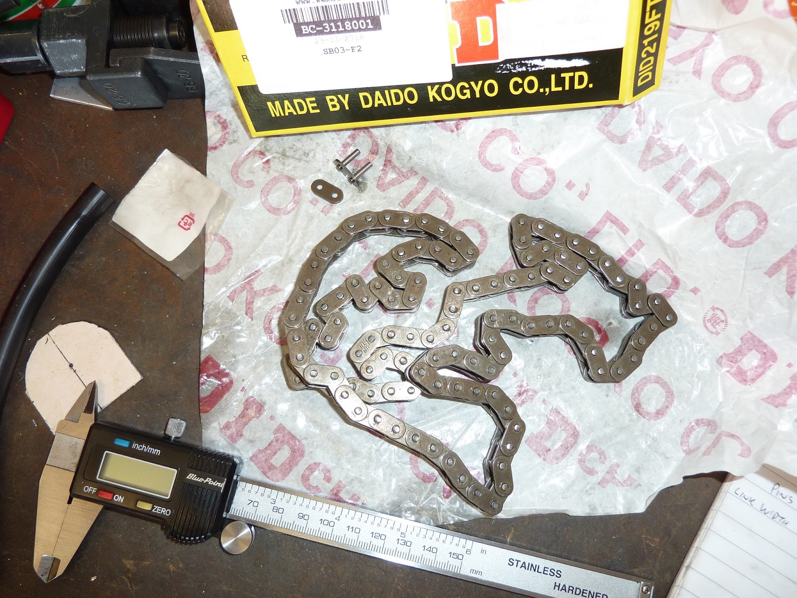 BikeTech7: How to change your camchain... or timing chain if you prefer.