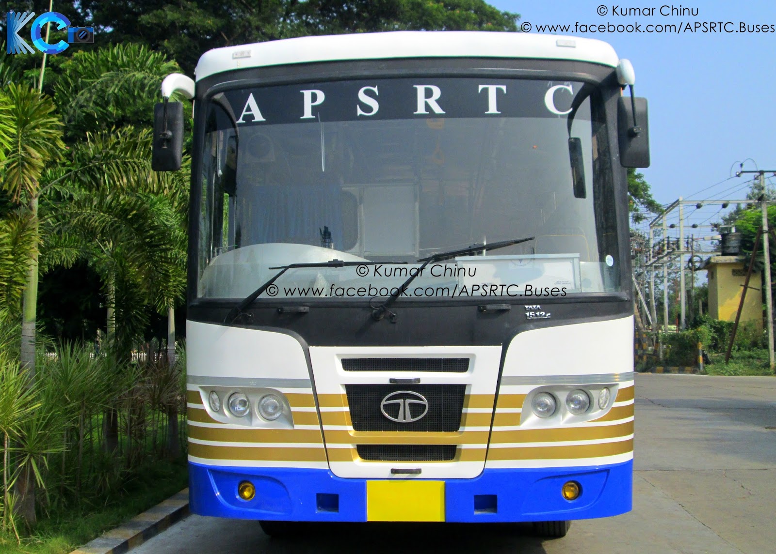 APSRTC Brand New ULTRA TELUGU VELUGU bus.