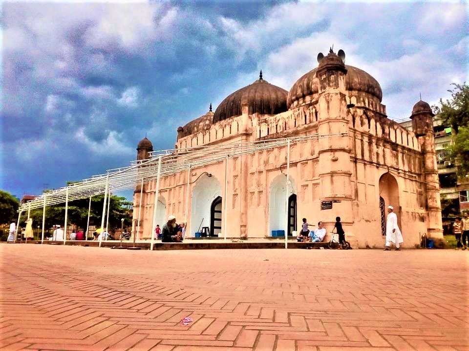 My tour to Lalbag Kella - History and Travel-world heritage BD