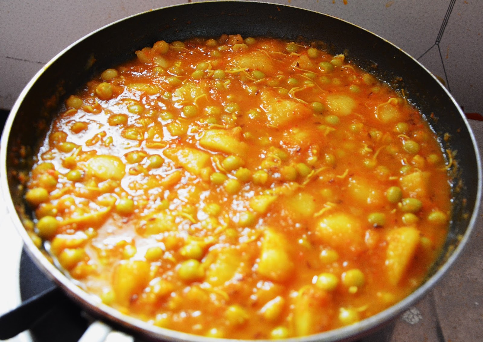 Cook's Diary: Aloo Mattar Subji