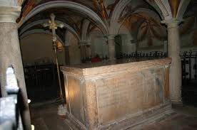 Desideria: VOCABULARIO RELIGIOSO/ ¿Qué es una cripta?