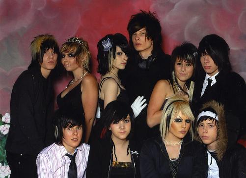 ϟ Just a girl ϟ: Fotos de scene kid