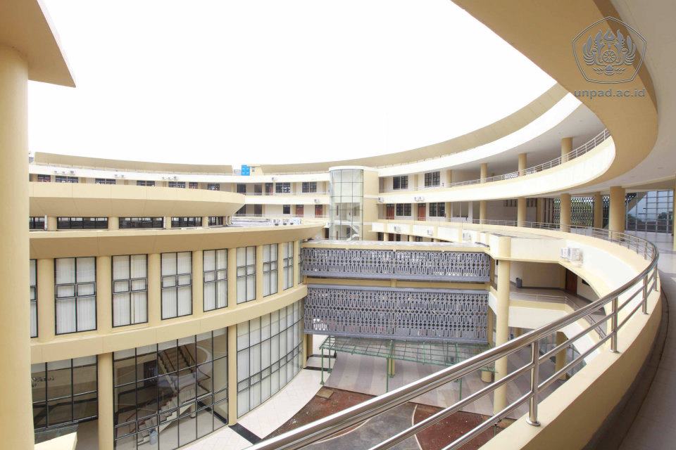Rektorat Unpad Jatinangor | Cerita Hidup