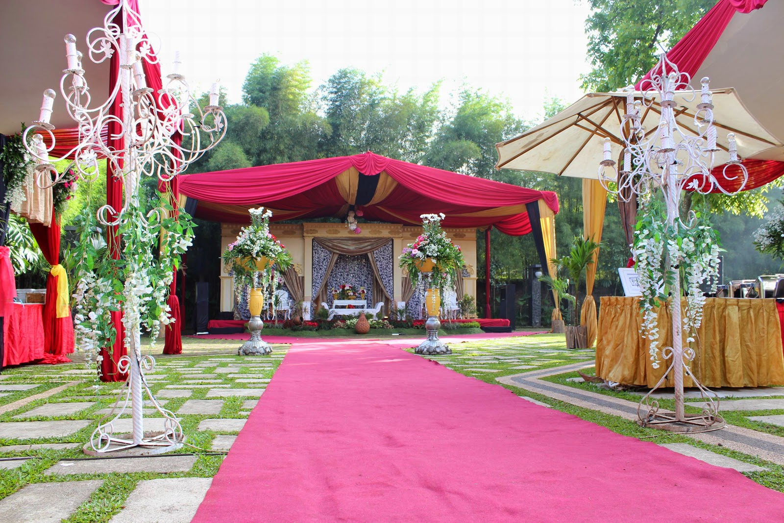 Foto Wedding Bandung: Dekorasi Wedding Outdoor