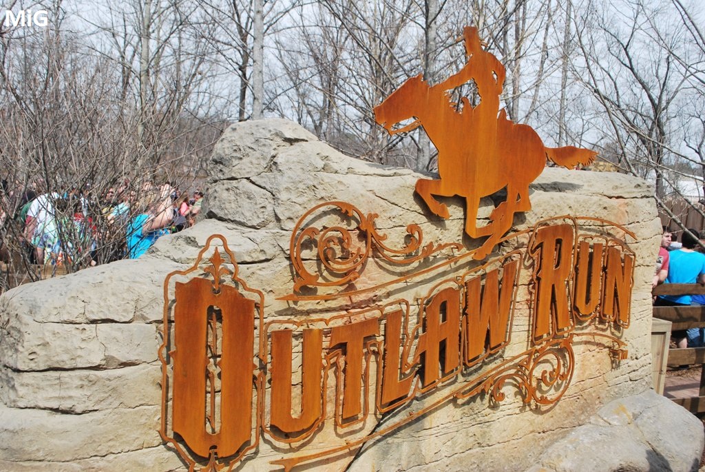 MidwestInfoGuide: Outlaw Run Grand Opening (SDC)