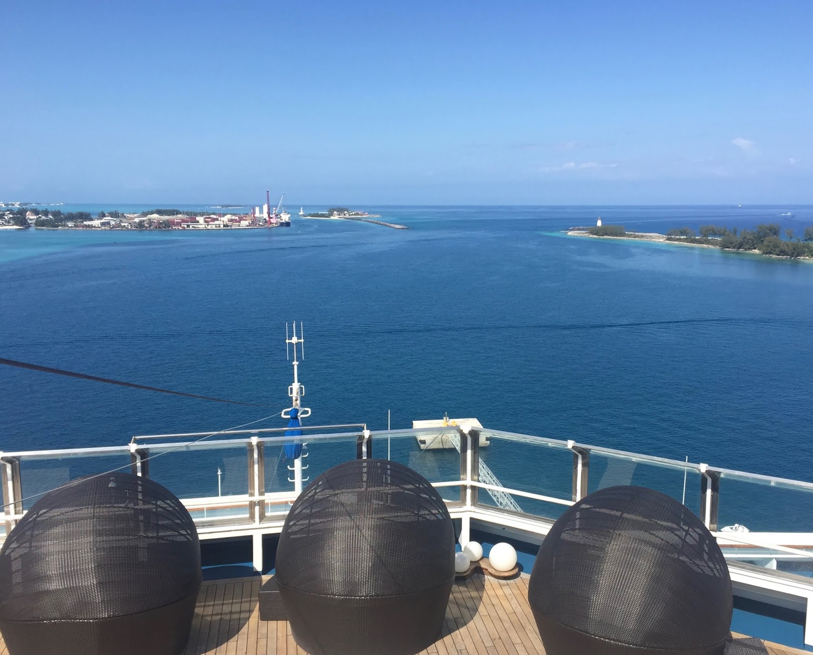 Travel Reviews & Information: Carnival Conquest ports of call: Nassau ...