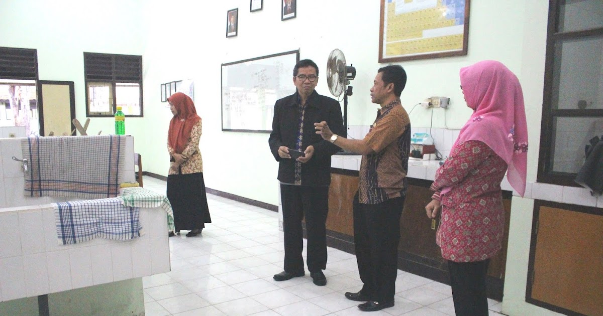 TEACHING FACTORY SKIMA: Pendalaman dan Supervisi pelaksanaan TEFA di ...