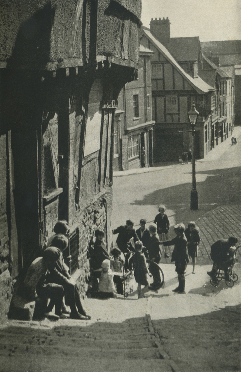 INTO Summer 2011: Old Historic Exeter!