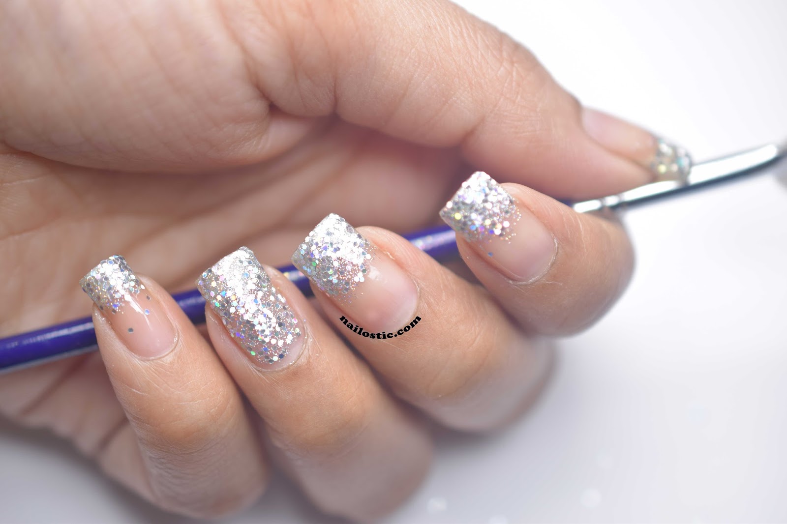 Sparkly French Tip : Glitter French Manicure - Nailostic