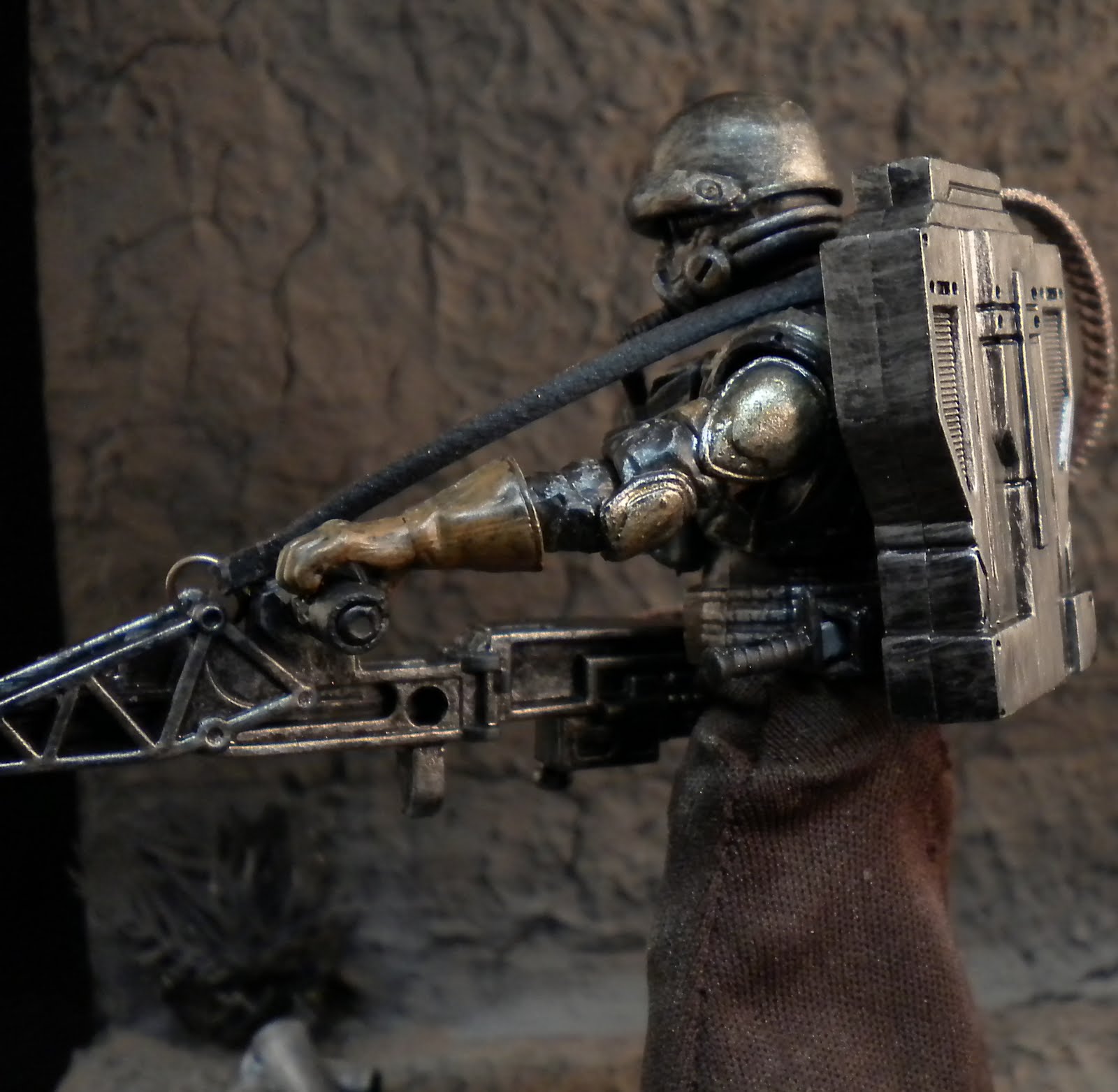 Killzone Helghast Heavy Machine Gunner - HissTank.com