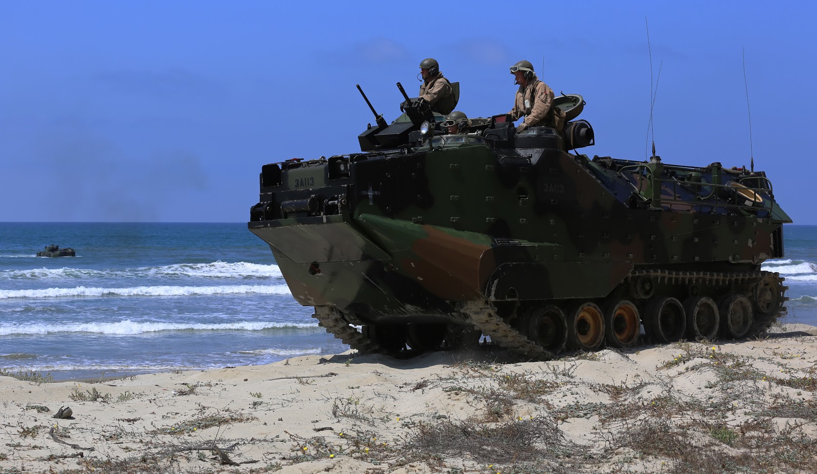 SNAFU!: 3rd Assault Amphibian Battalion surf qual exercise...photos by ...