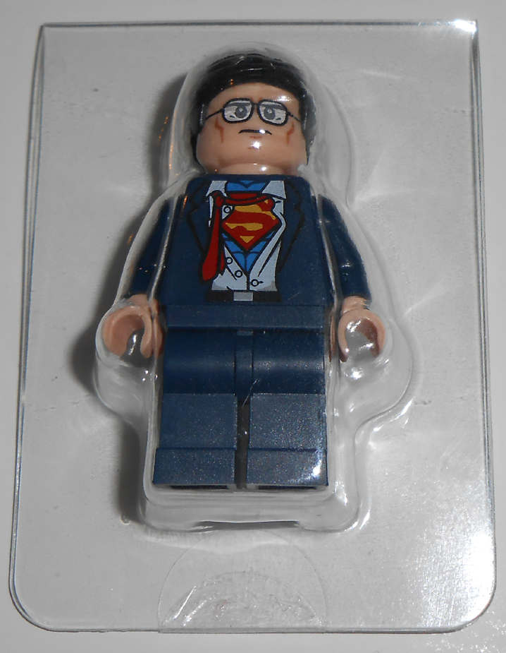 Oz Brick Nation: LEGO Batman: The Movie: A look at the Clark Kent ...